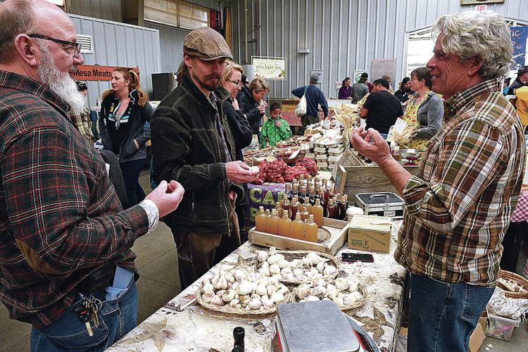 In garlic battle, N.M. farmers question role | Local News ...