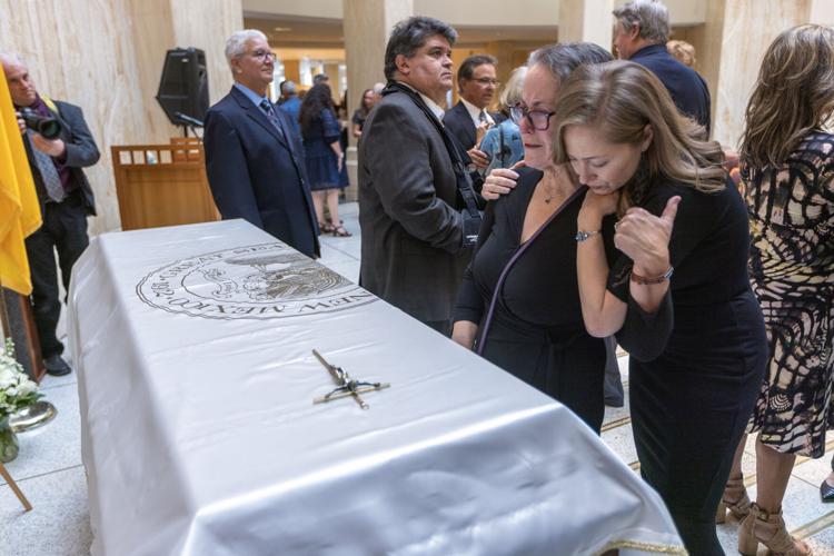 Officials honor former Gov. Jerry Apodaca at memorial ceremony | Local ...