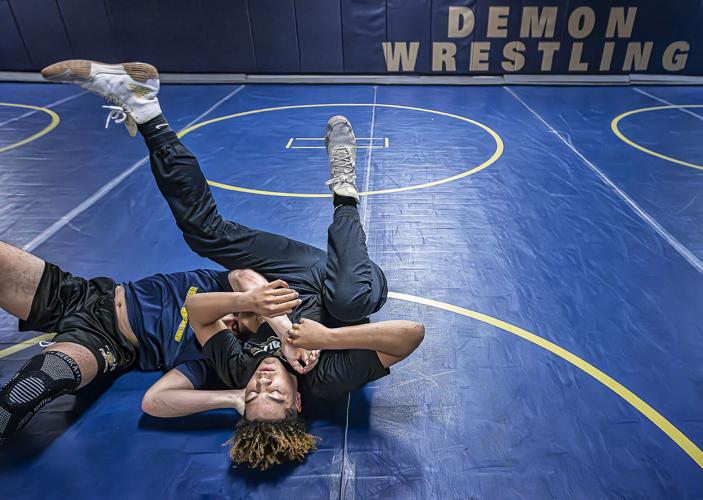 Opare adapts to change by becoming favorite in 215-pound division for ...