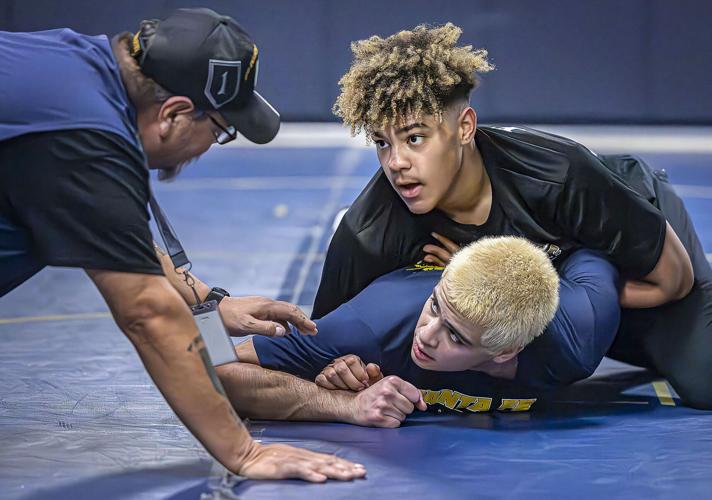 Opare adapts to change by becoming favorite in 215-pound division for ...