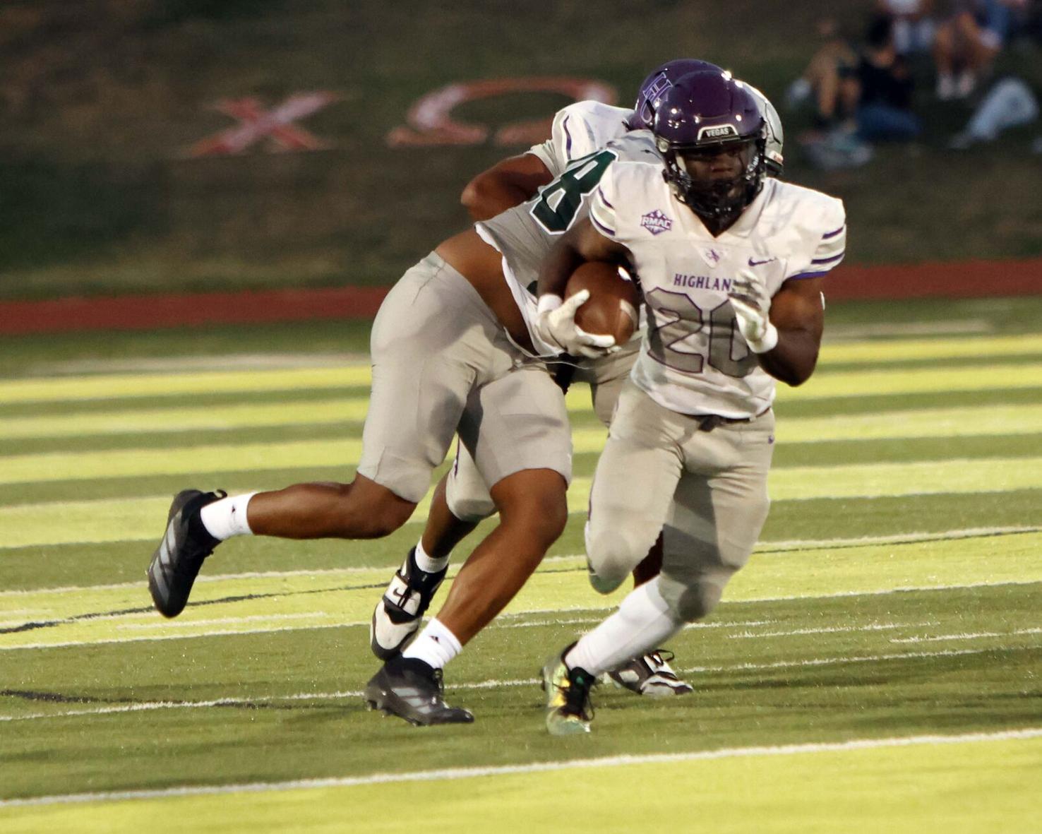 Highlands freshman running back breaks NCAA single-game rushing record ...