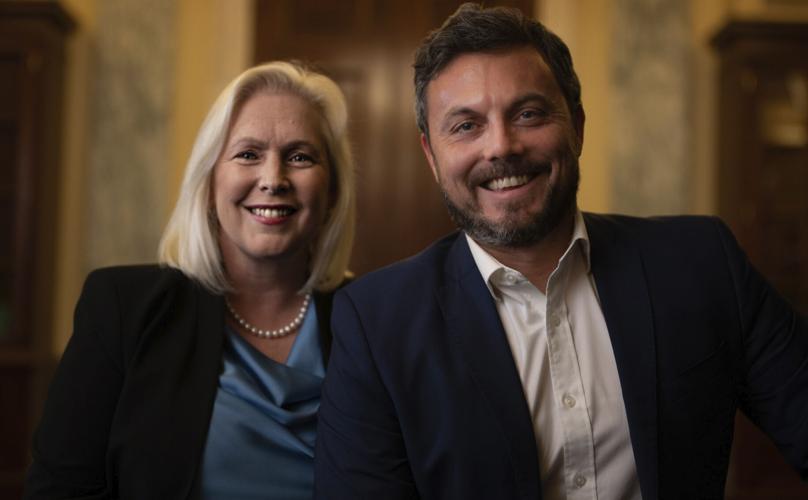 State Secrets: Inside Dan Farah’s 'The Age of Disclosure' | Movies ...