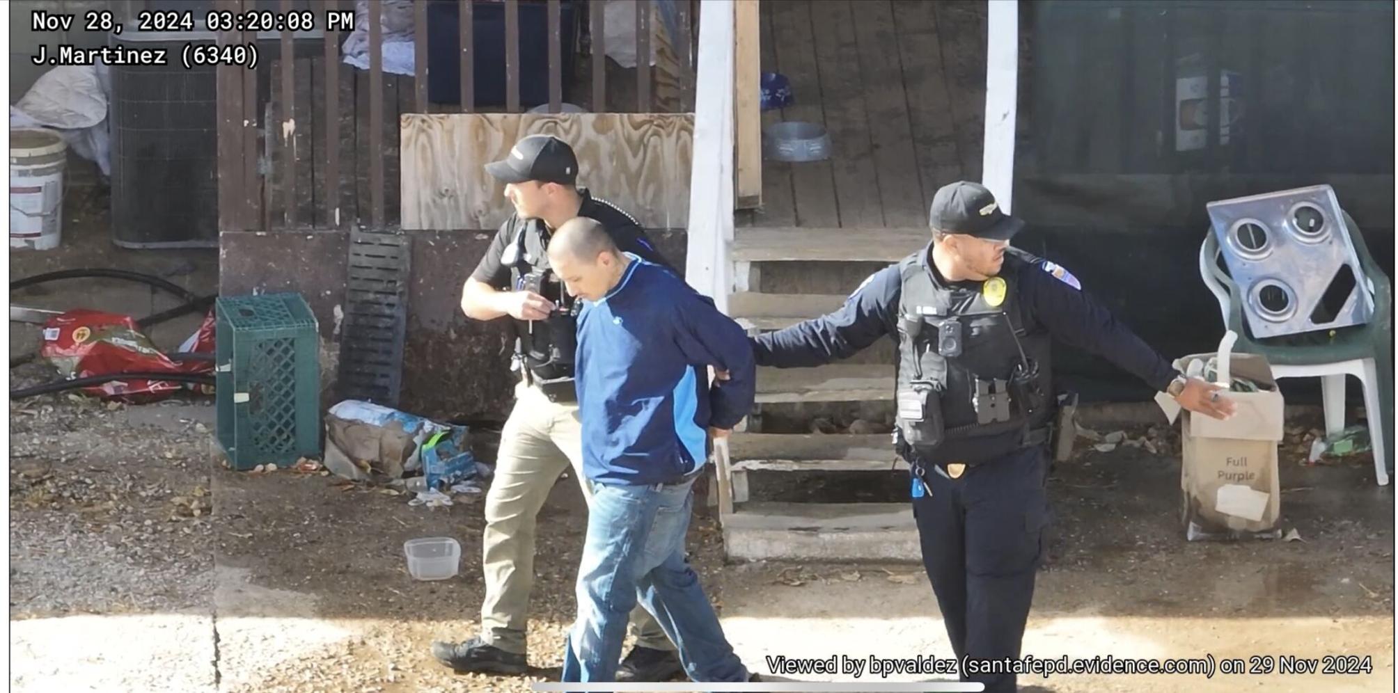 One suspect in armed robbery remains at large, Santa Fe police say ...