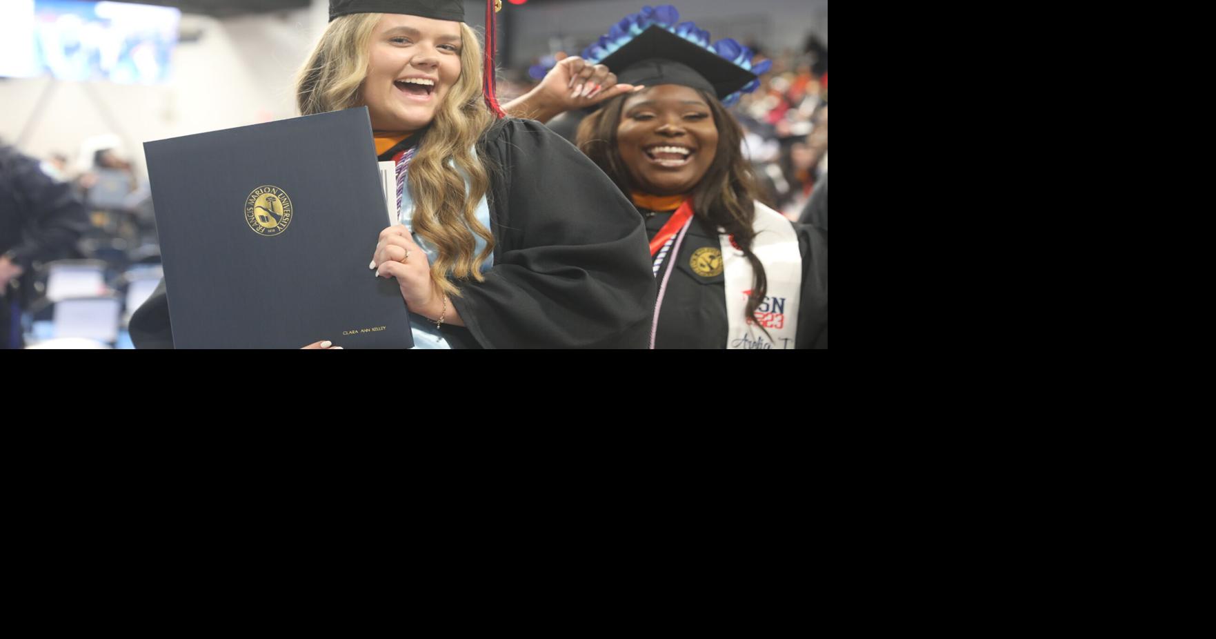 FMU celebrates grads at Fall 2023 commencement ceremonies