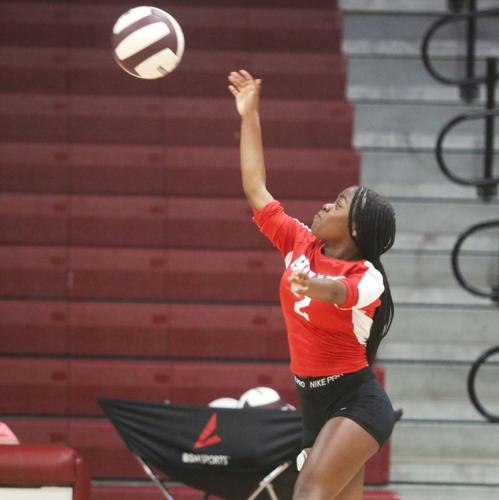 Marion, Mullins volleyball season ends in thriller