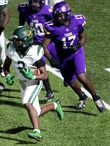 How Jayaun Perkins, Tre Leonard sparked WF past Wilson