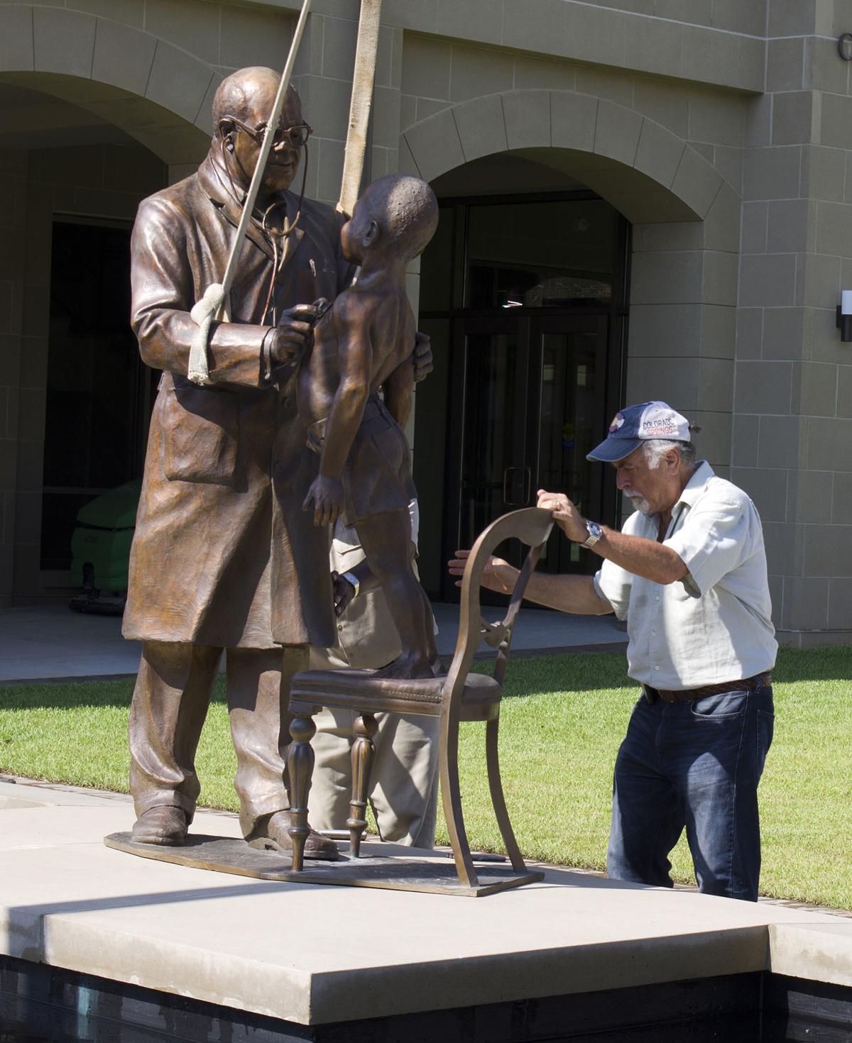 Placing the Dr. R.N. Beck Statue in Florence
