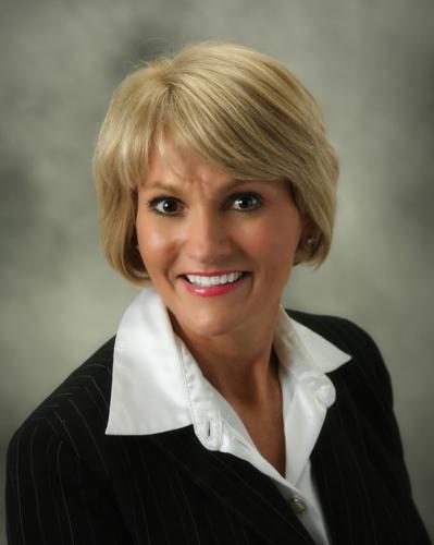 Carolinas Hospital System's Chief Nursing Officer gets award