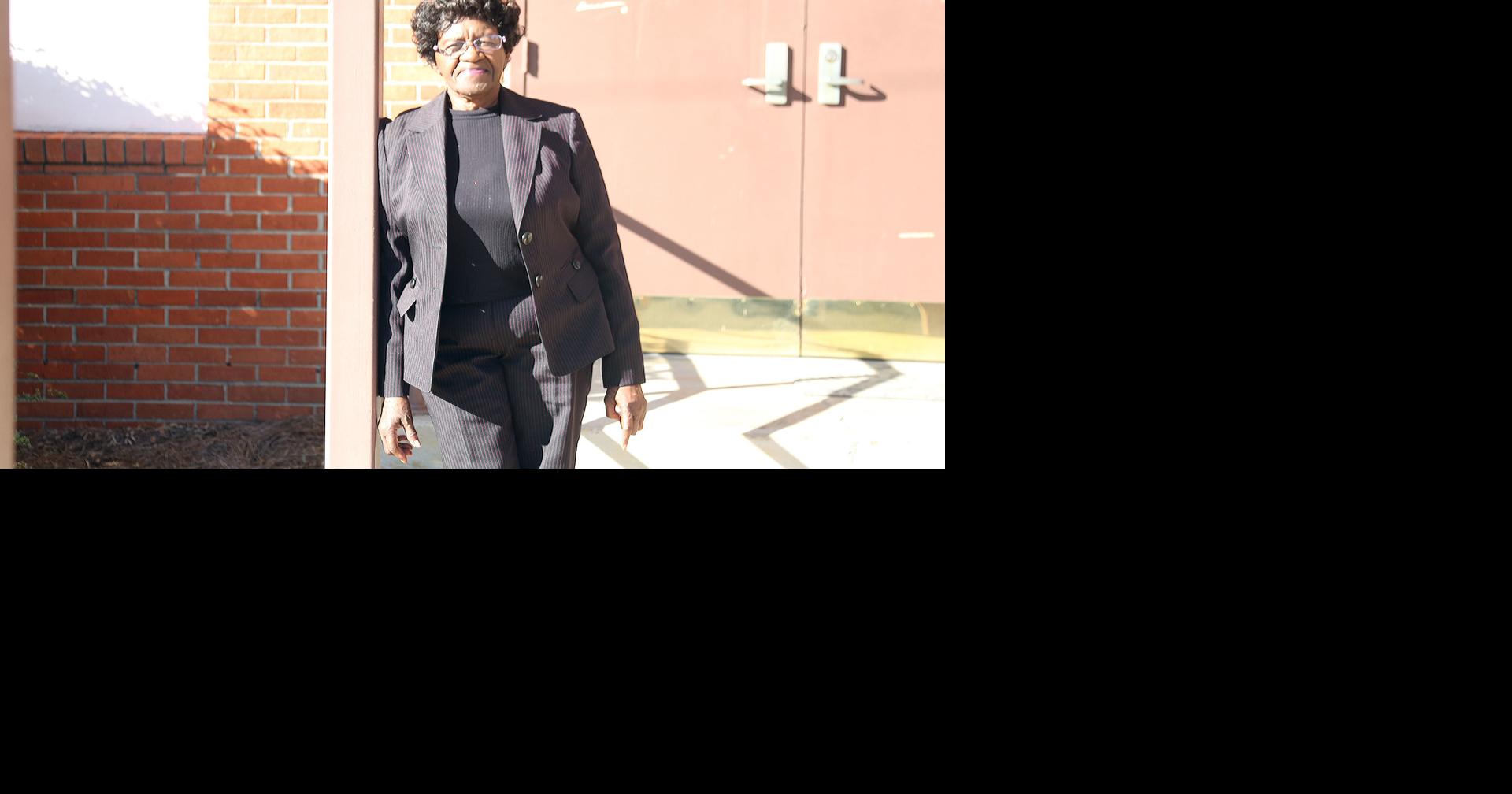 Ruth Carson works to save Holmes School memories