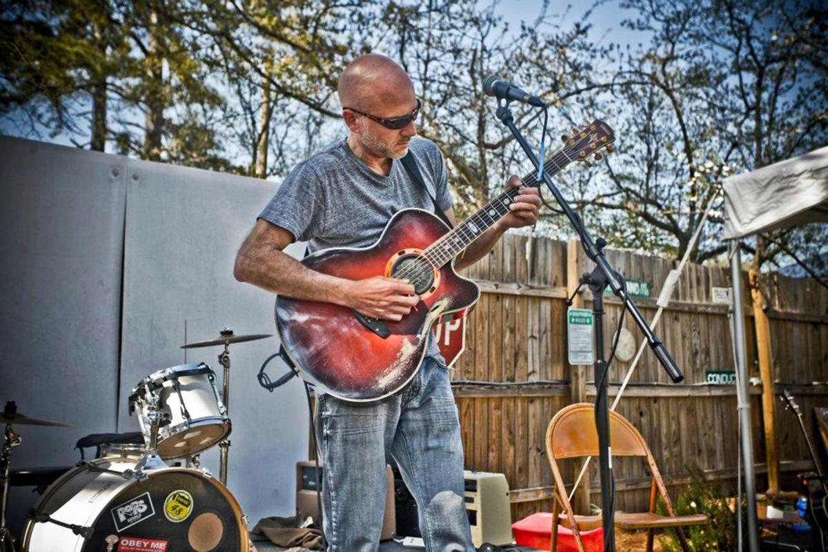 Local pioneer Scott Smith among the godfathers of Florence music scene ...