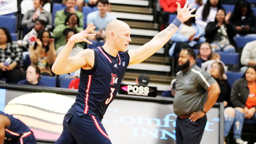 Beamer nets 22 in Zehnder’s first win for FMU