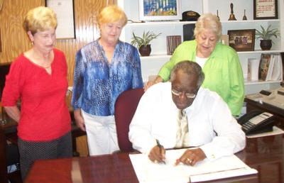 City of Marion celebrate gardening