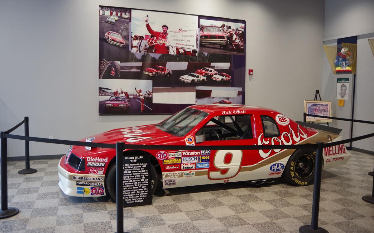 Elliott, Gordon brought home Winston Million at Darlington | Sports ...