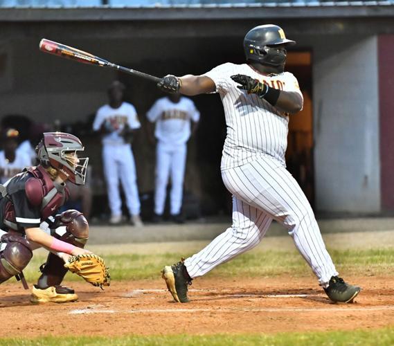 Marion Swamp Foxes opens season at Fox Field