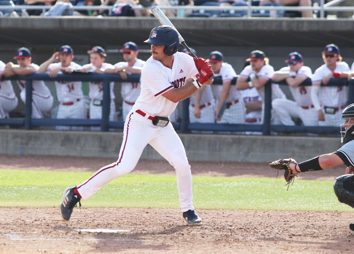 Top-ranked Crusaders sweep twinbill from FMU baseball