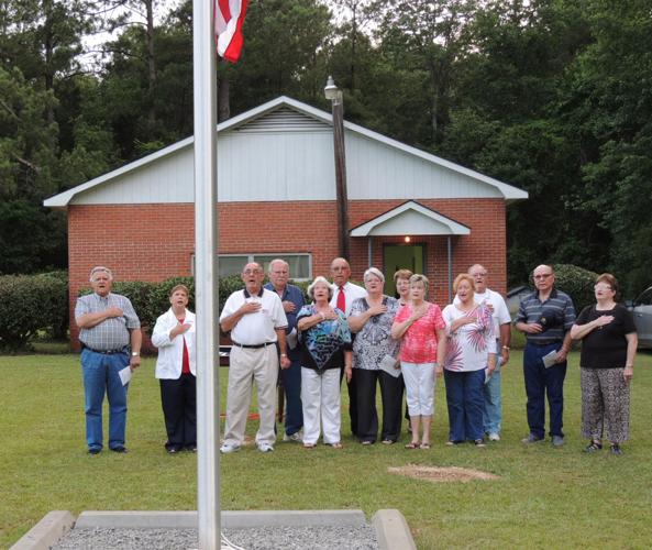Brittons Neck Woodmen Life flag dedication