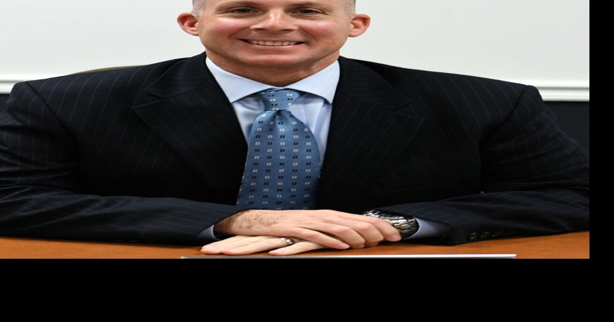 Richard O'Malley receives 'extremely effective' evaluation, $15,000 bonus