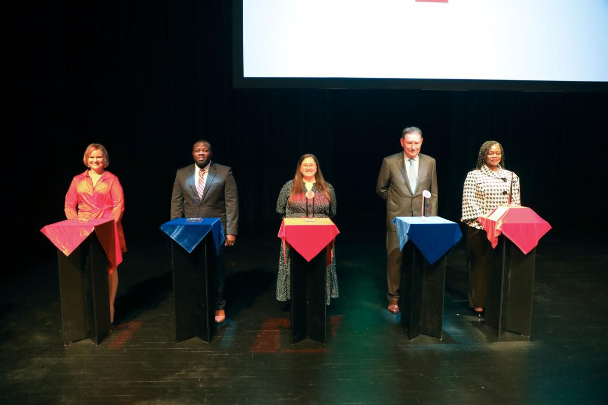 FMU honors five distinguished alumni at awards ceremony