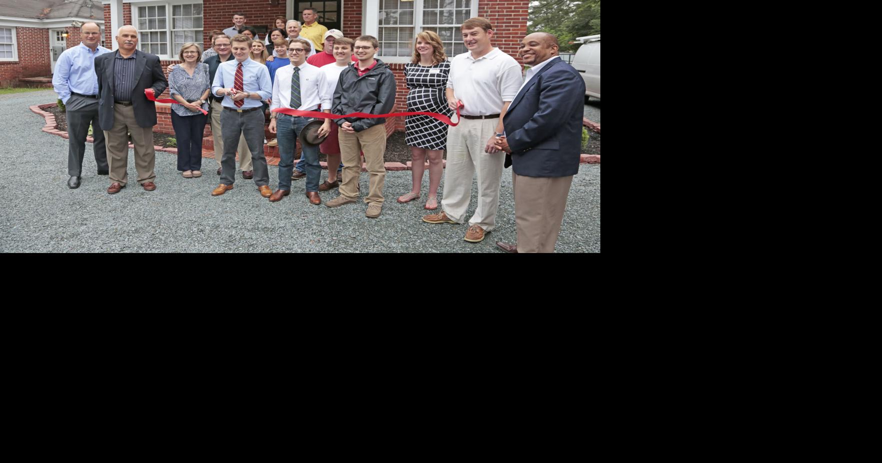 Huntley Chiropractic of Florence hosts ribbon cutting ceremony