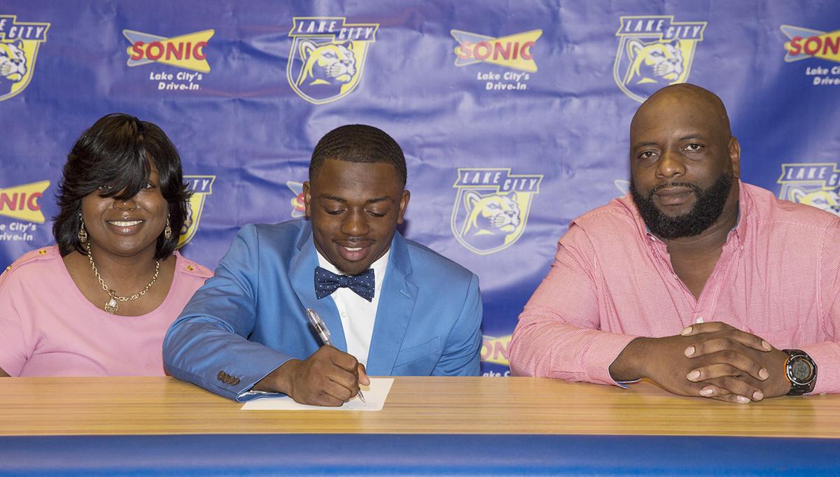 Terquan Rush accepts preferred walk-on offer from The Citadel