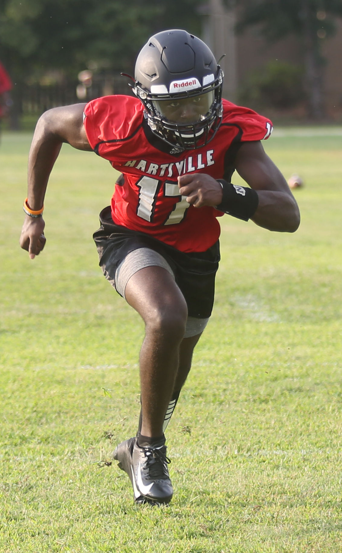 Hartsville Red Foxes Football Practice | Gallery | scnow.com