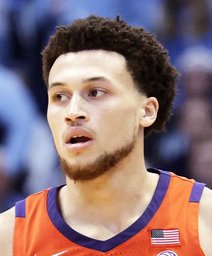 Hunter, Clemson top Baylor to reach Sweet 16