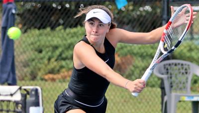 Chloe Beck advances at McLeod for Health Florence Open