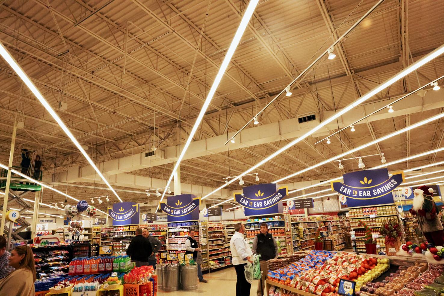 KJ's Markets opens new, improved Pamplico Highway store