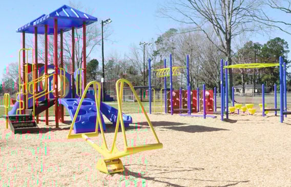 New playground equipment installed at Hemingway recreation complex