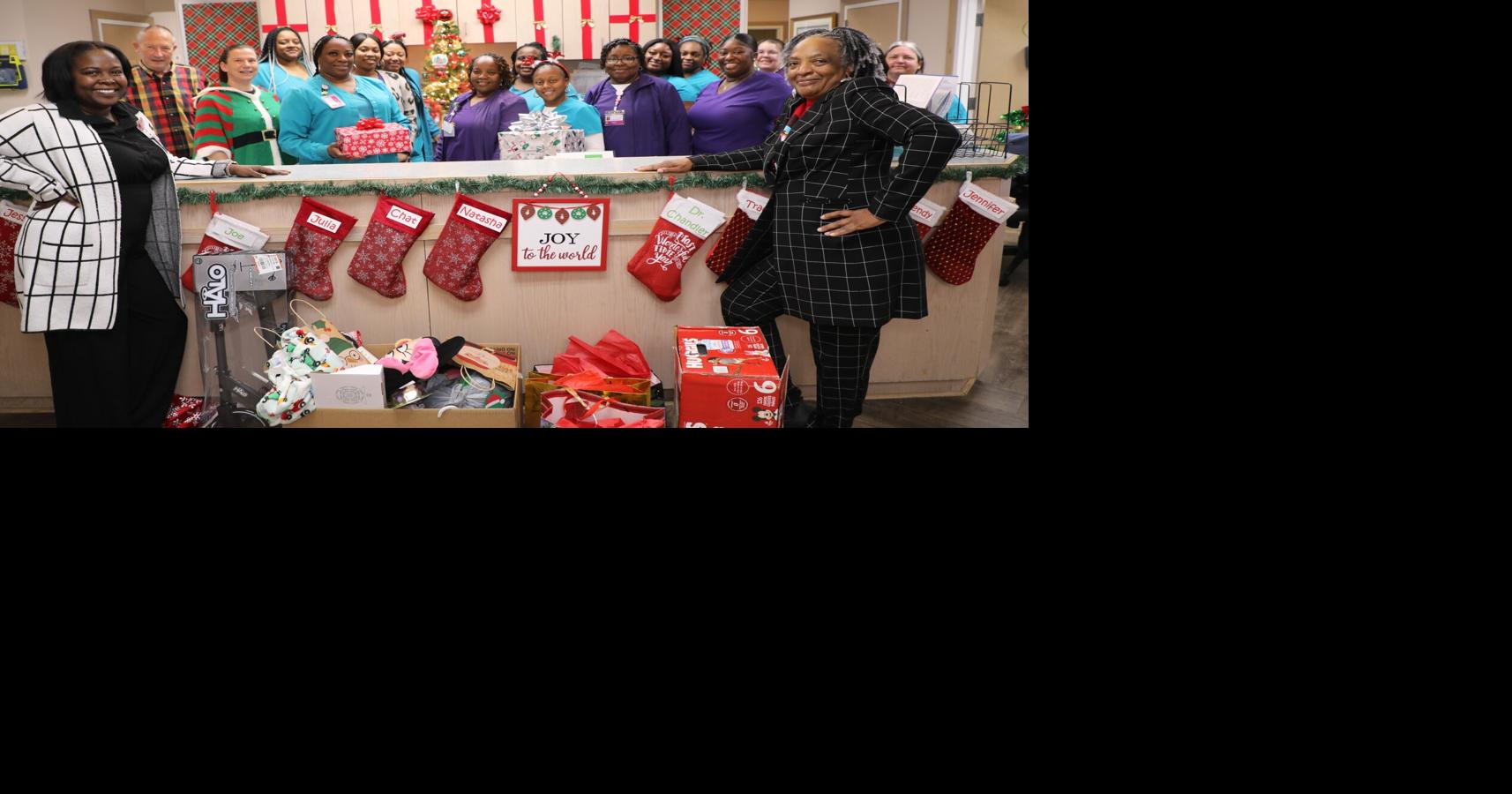 CareSouth Carolina’s office spreads holiday cheer