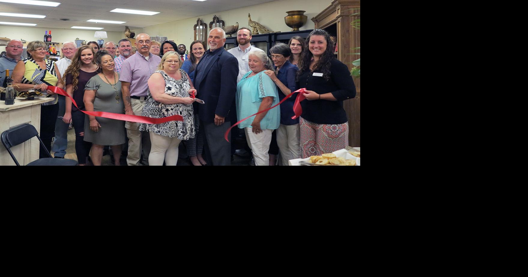 Consider the Lilies owners join Florence Chamber, snip ribbon
