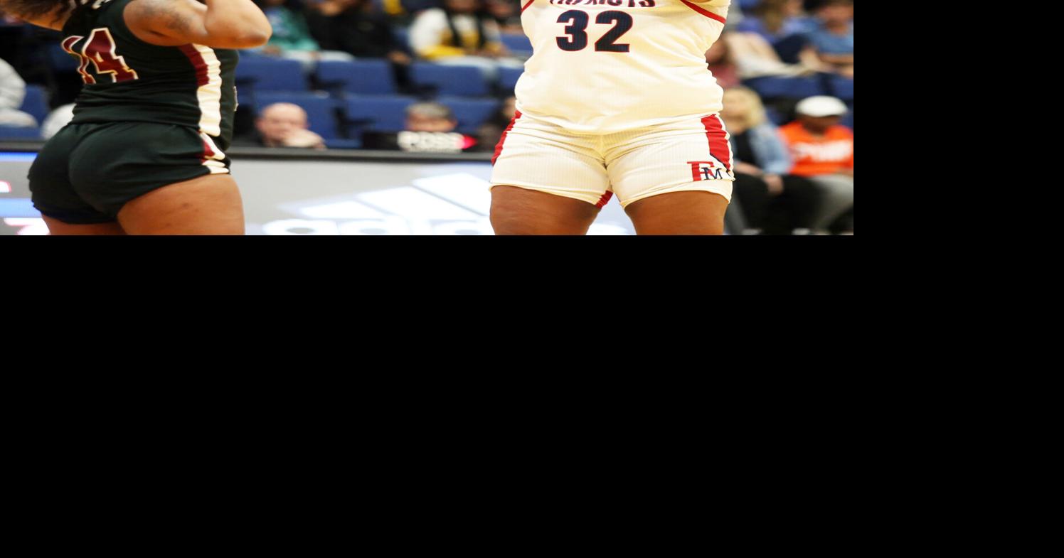 Lenoir-Rhyne edges FMU women despite Taylor's double-double