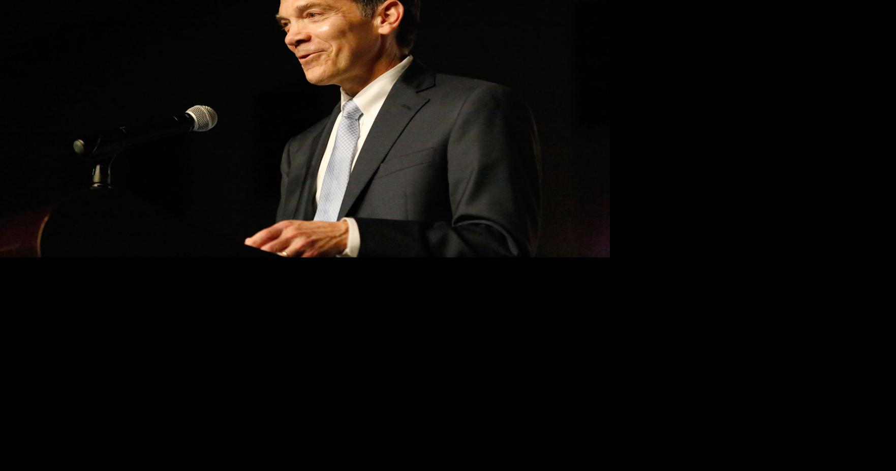 HanesBrands CEO honored at The School Foundation’s gala