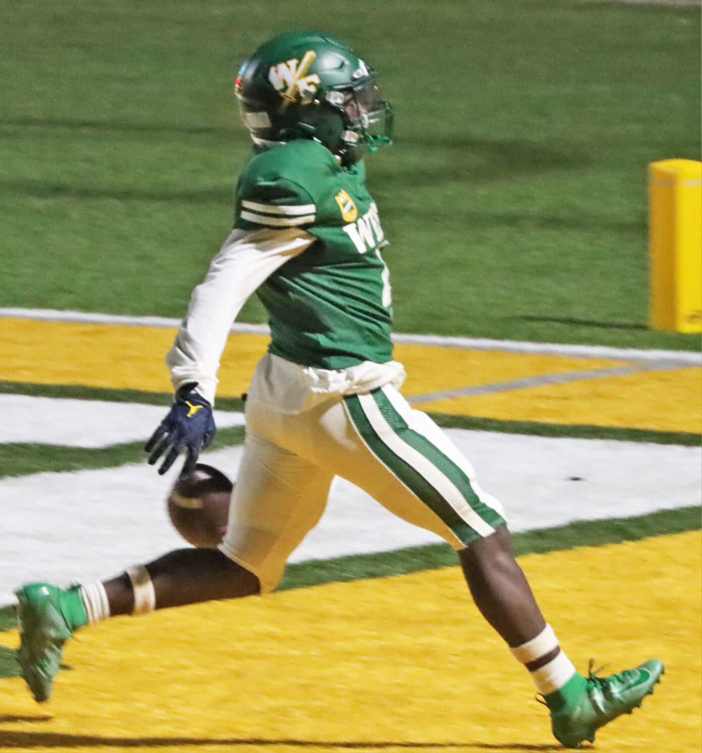 West Florence Knights thrives in all 3 phases vs. Westwood