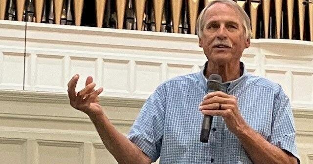 Fishing legend Hank Parker shares his testimony