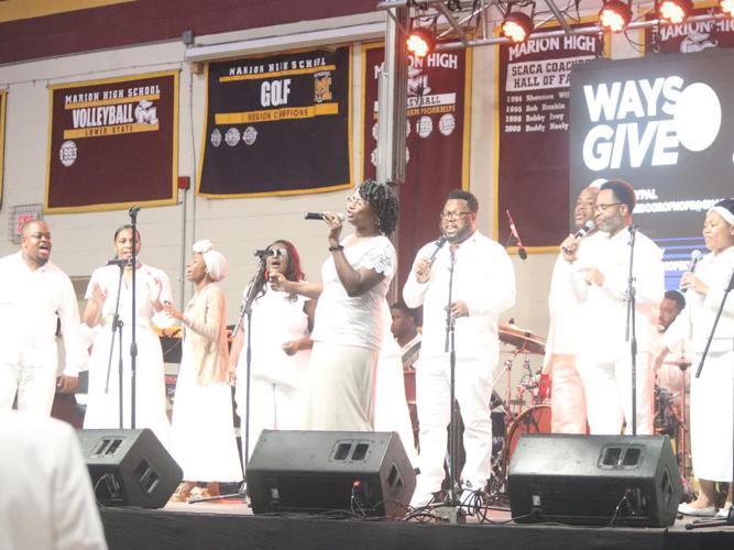 Marion gospel concert features artists Rev. Luther Barnes, Kelontae Gavin