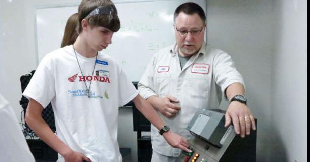 Career students get hands-on at Honda