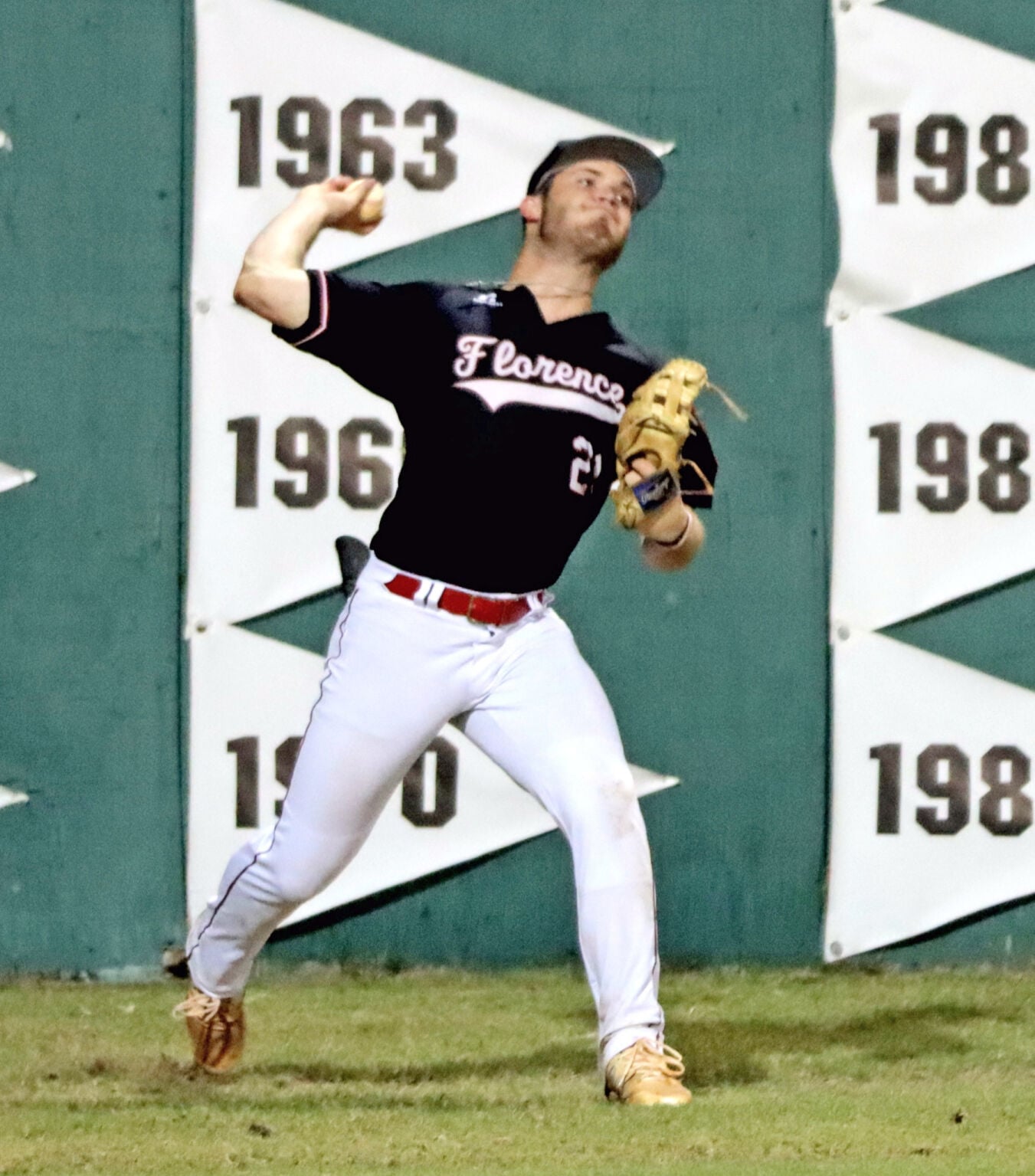 Florence Post 1 in World Series semifinals