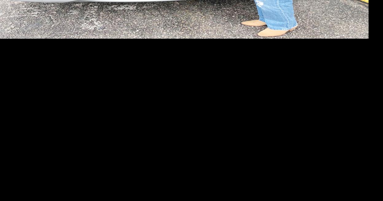 Trinity Collegiate School senior Freeman sponsors food drive for CARE House