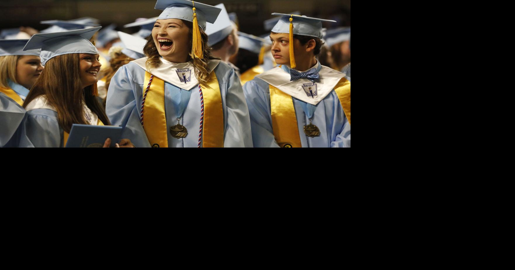 323 receive diplomas at South Florence High commencement