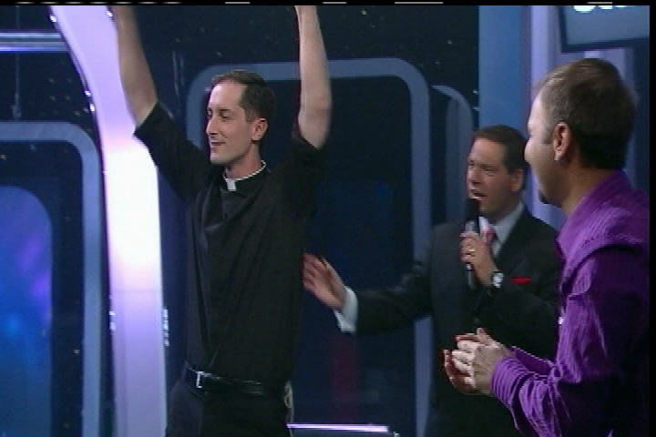 Garden City Beach's poker-playing priest wins $100,000 on game show