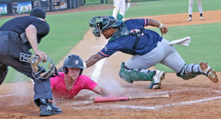 Bullpen comes through as Flamingos hold off Blowfish