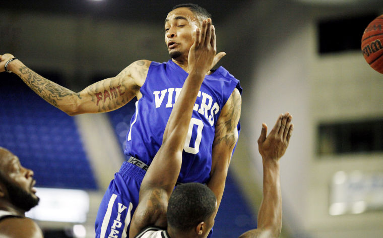 Vipers take on RazorSharks