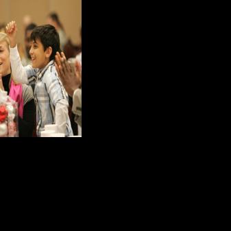 Gov. Haley visits troops, families in Florence