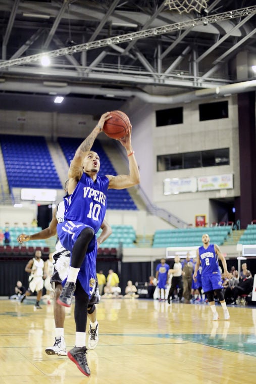 Vipers take on RazorSharks