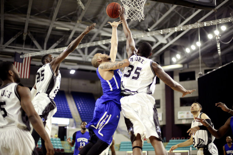 Vipers take on RazorSharks | Gallery | scnow.com