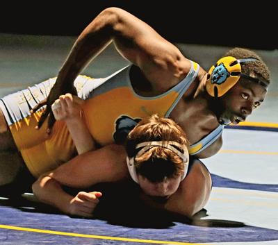 South Florence wrestling's duals season ends