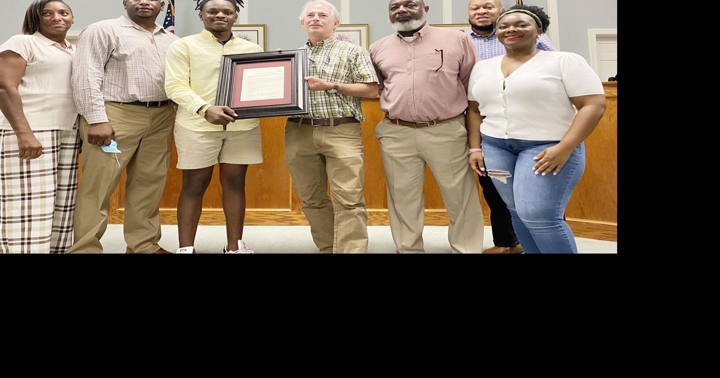 Marion track star Stuckey brings home state championship