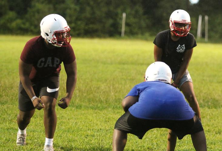 Mullins Auctioneers football team hits practice field