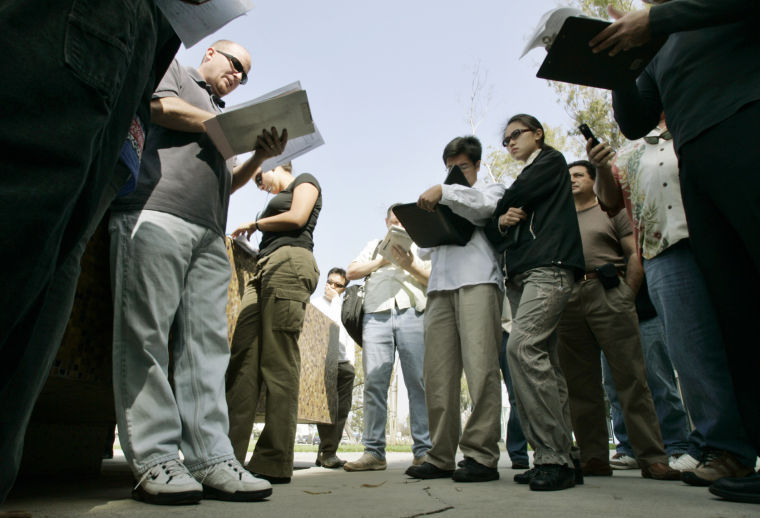 Feds crack down on foreclosure auction scams